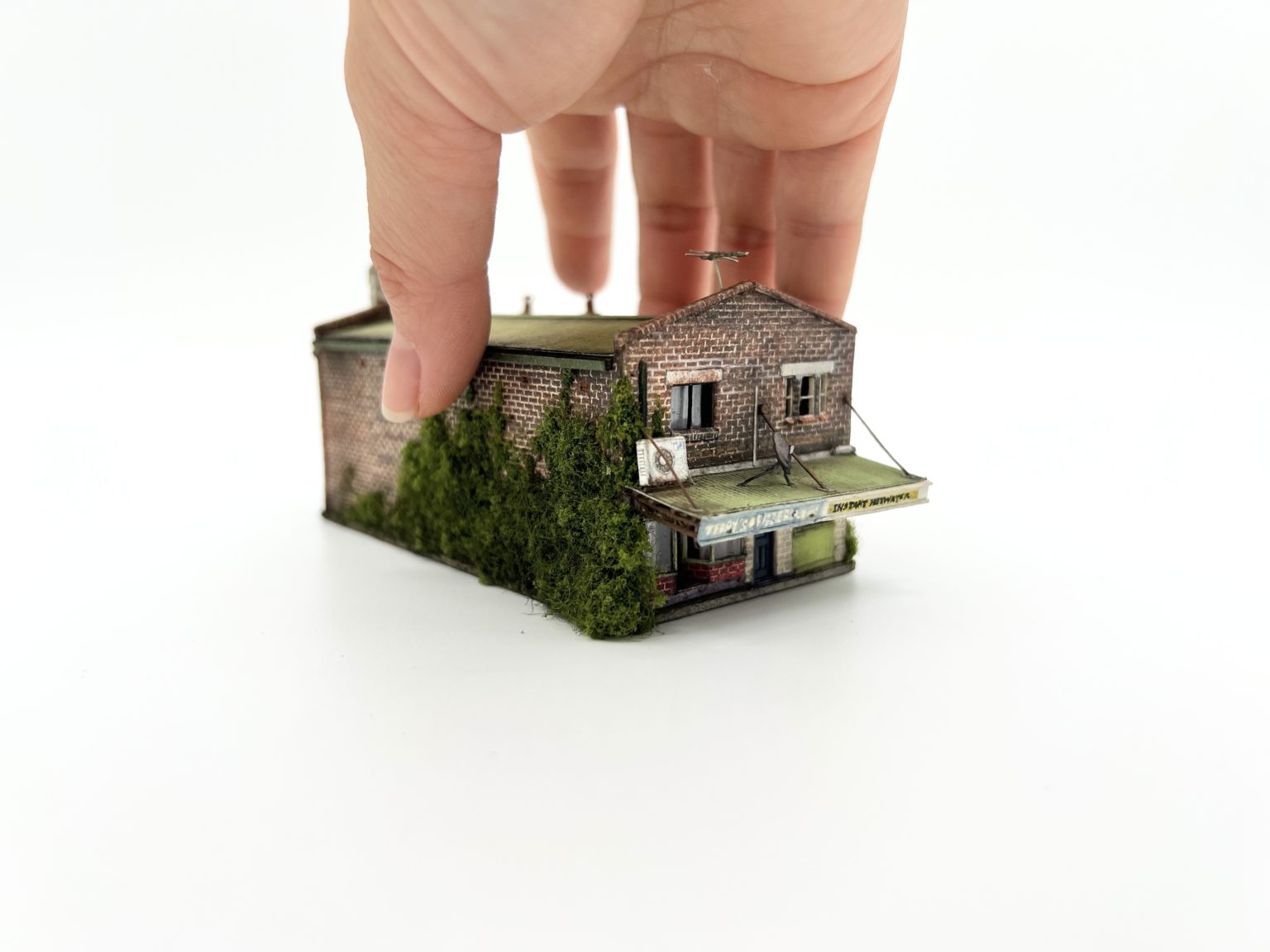 Mylyn Nguyen | .M Contemporary